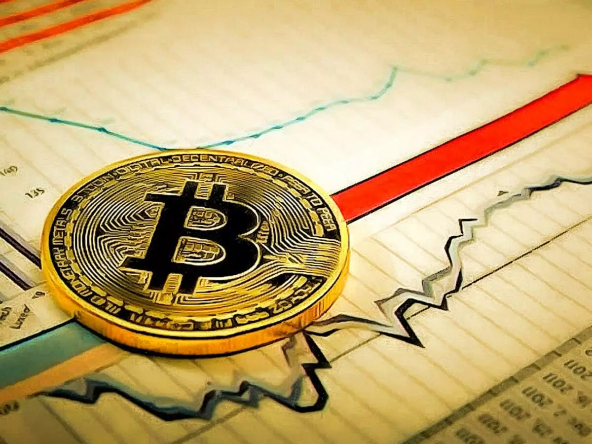 V červenci bude cena bitcoinu spadat pod 5 000 dolarů