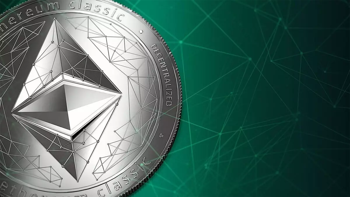 Ikhosi ye-Etherem inyuka nge-24%