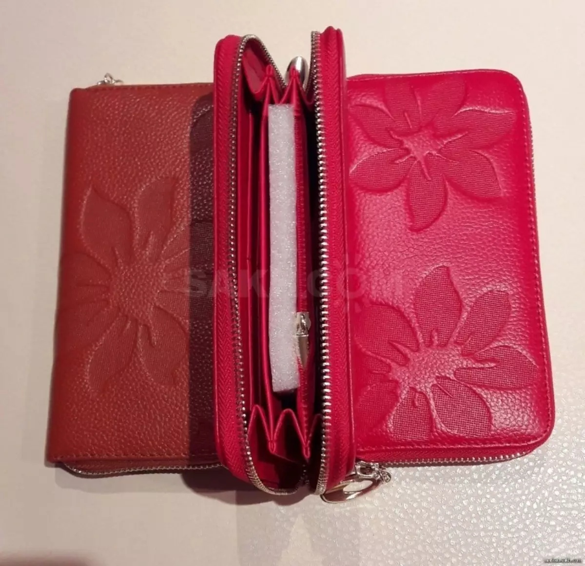 Warna apa yang harus dompet dengan uang 12291_3