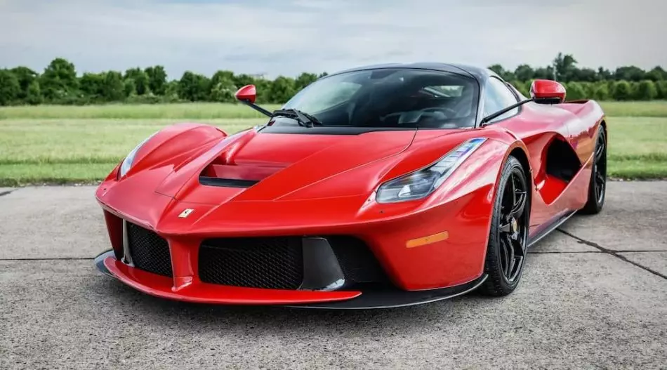 Ferrari se puede comprar para BTC