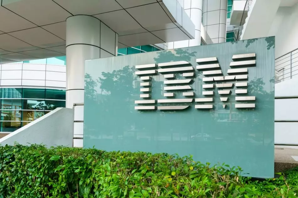 Ishami rishingiye IBM ririmo guhagarika inganda zamamaza