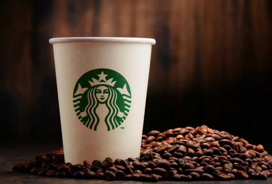 Café com blockchain. A Starbucks apresenta a criptotecnologia.