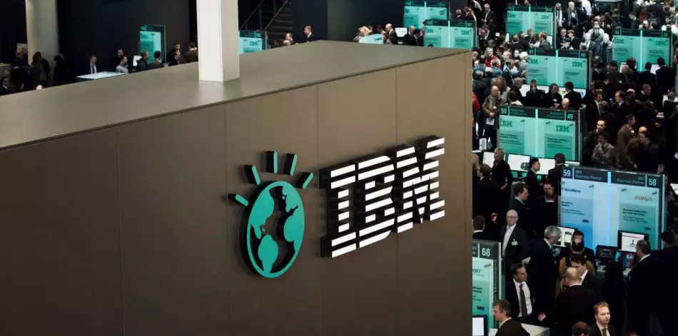 ڇهه بئنڪ IBM سان تعاون ڪرڻ لاء تيار آهن
