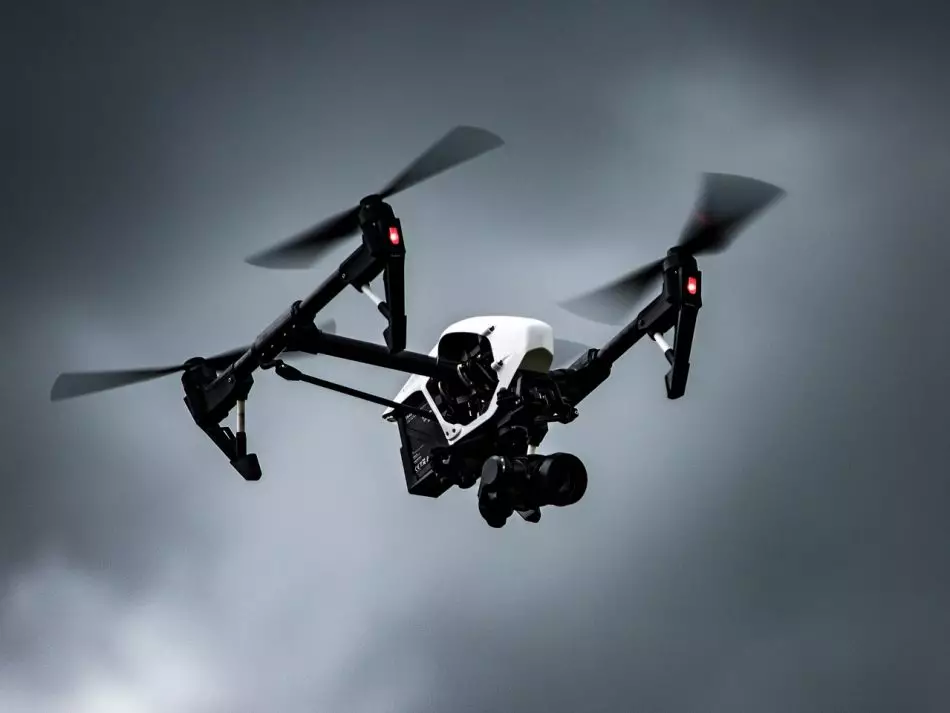 Ngenxa yedivayisi entsha, i-Drone izoyeka ukuhlangana nendiza